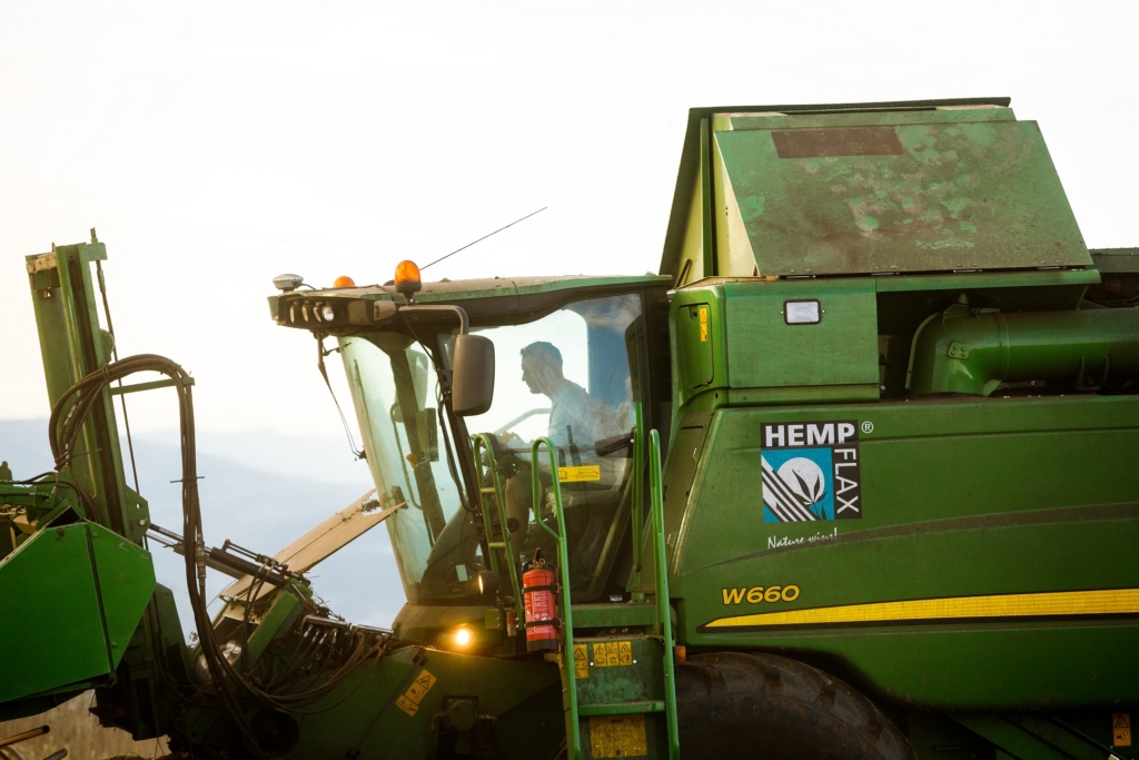 ヘンプ業界のリーダーの次なる手、HempFlaxマーク氏の25年 | HempTODAY Japan